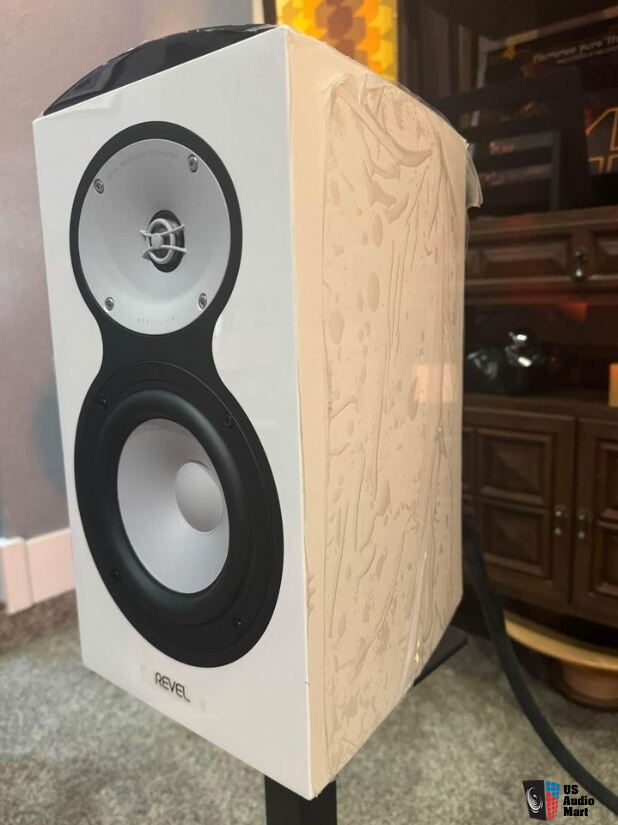 Revel 126BE Bookshelf Speakers Beryllium Tweeters Photo #5157905 - US ...