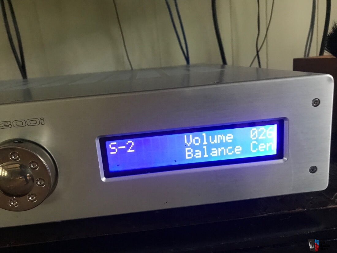 Krell S-300i Integrated Amplifier Photo #5160627 - UK Audio Mart