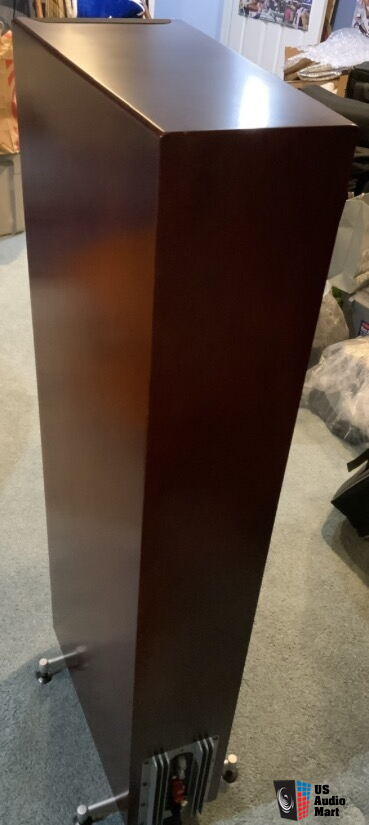 Cambridge Soundworks T500 Towers and matching center channel speaker ...