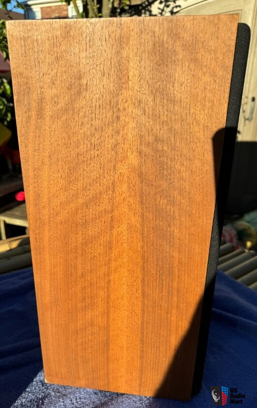 a/d/s L500 Really nice condition bookshelf speakers with wood cabinets ...