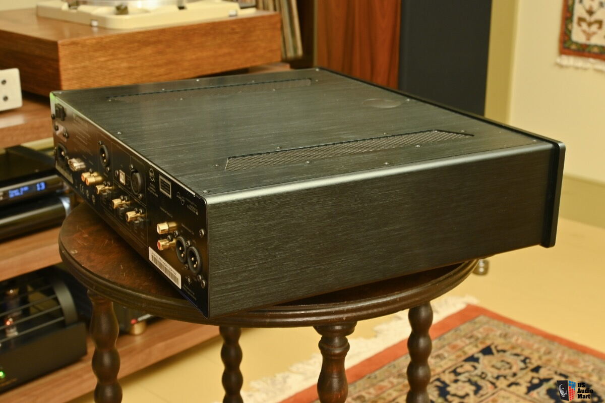 Cambridge Audio 851C CD player