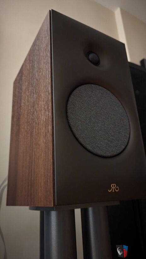 Revival Audio Sprint 3 as new with Stand 3 included