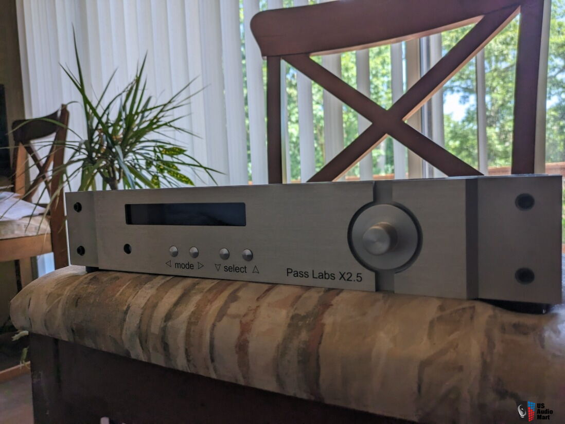 Pass Labs X2.5 Preamplifier Photo #5173217 - US Audio Mart