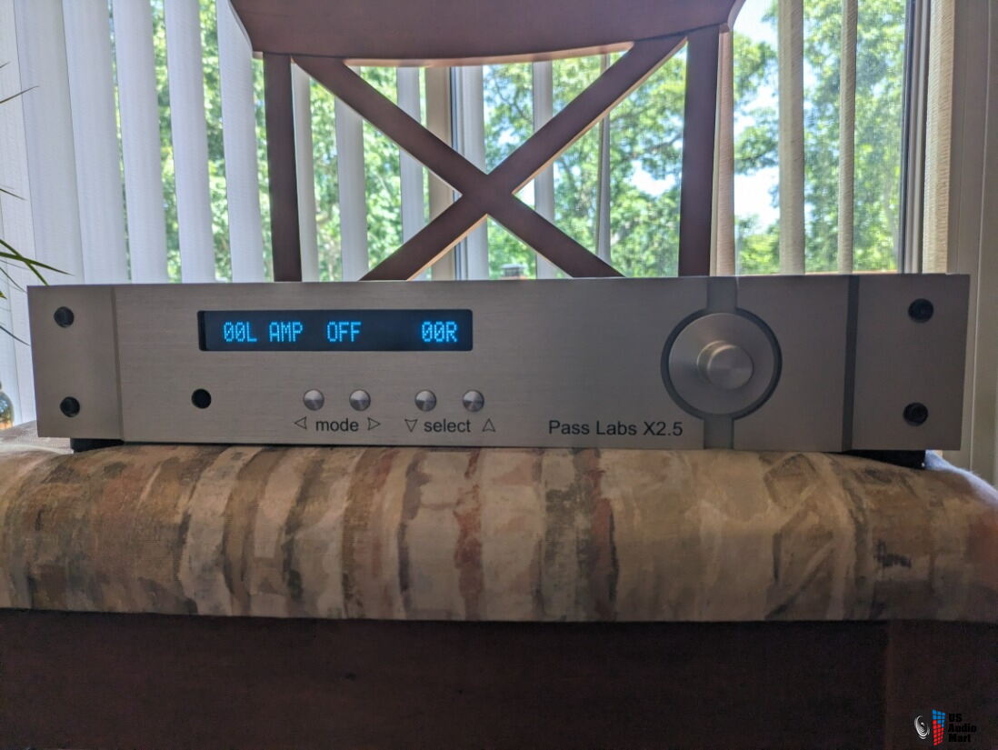 Pass Labs X2.5 Preamplifier Photo #5173217 - US Audio Mart