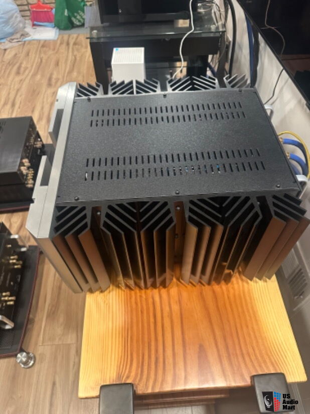 Pass labs X350.5 2 channel power amplifier in supermi t condition and ...