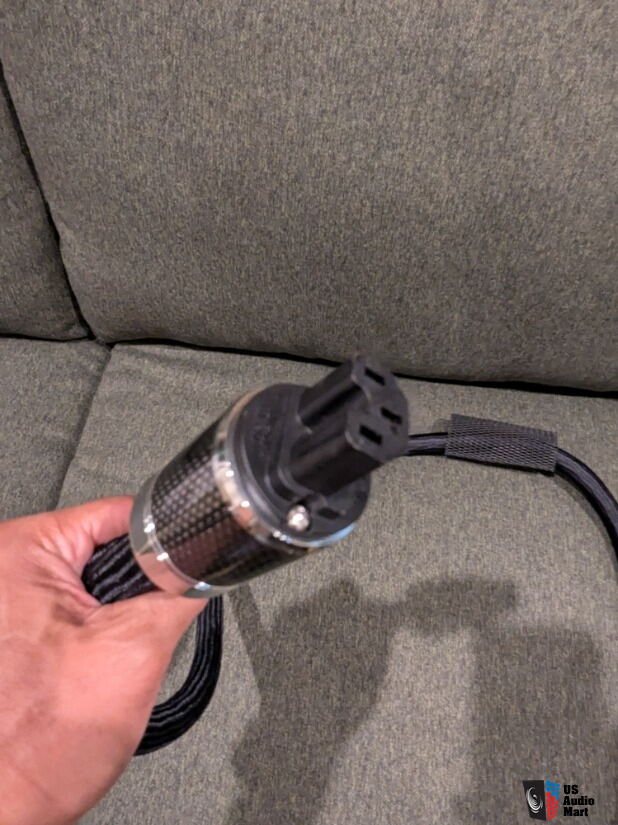 Audience Front Row HC Power Cable - 15A IEC 5 Ft in length Photo ...