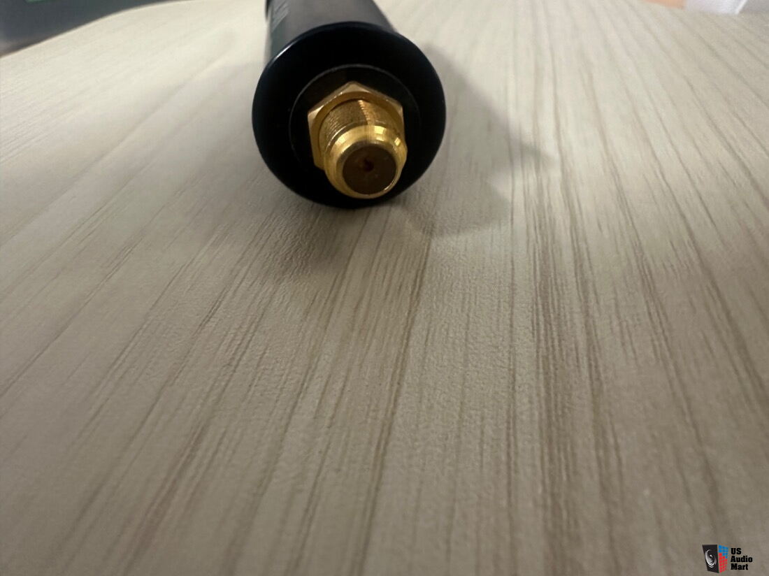 Coaxial cable ground hum lift -- GroundGuard Photo #5177136 - US Audio Mart