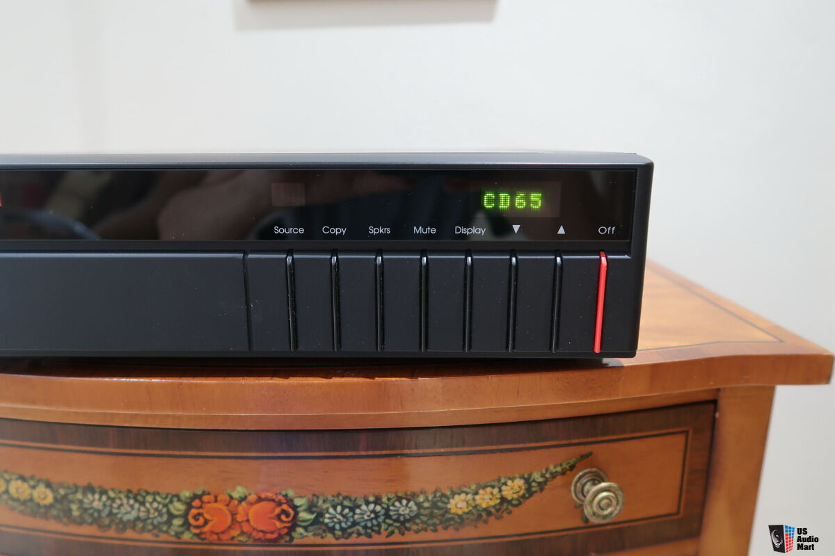 Meridian 551 with rare MC card option, remote and user guide. Original ...