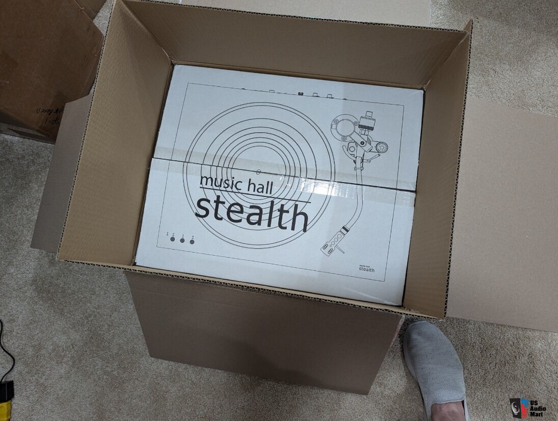 MUSIC HALL Stealth Turntable AUTO stop no CARTRIDGE near new excellent ...
