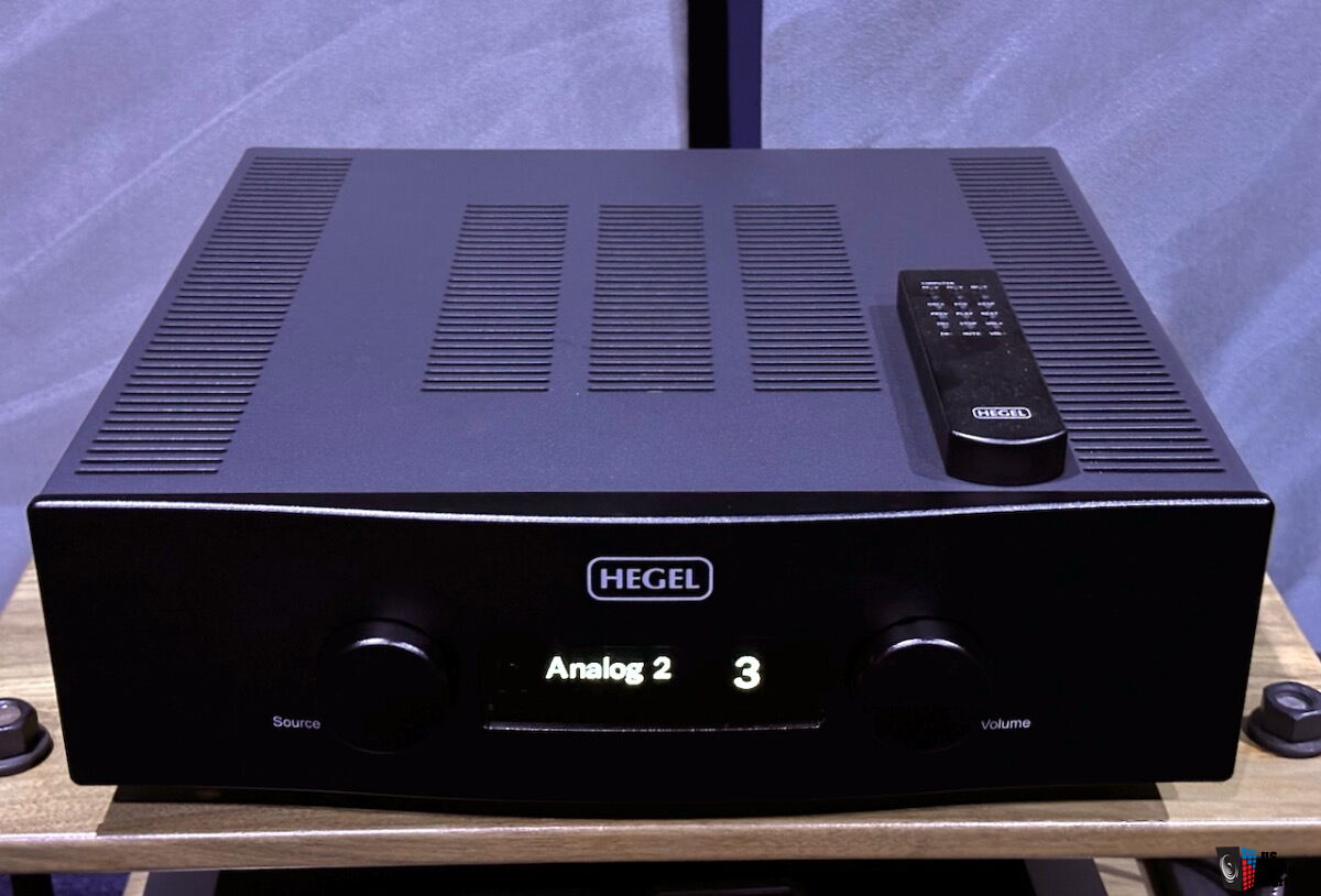 Hegel H390 integrated amp w/DAC Photo #5178863 - US Audio Mart