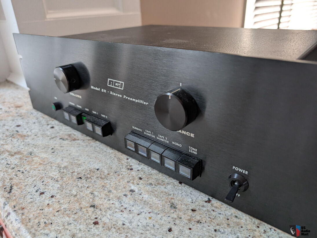 AGI 511 solid state preamp with phono - rare in excellent condition ...