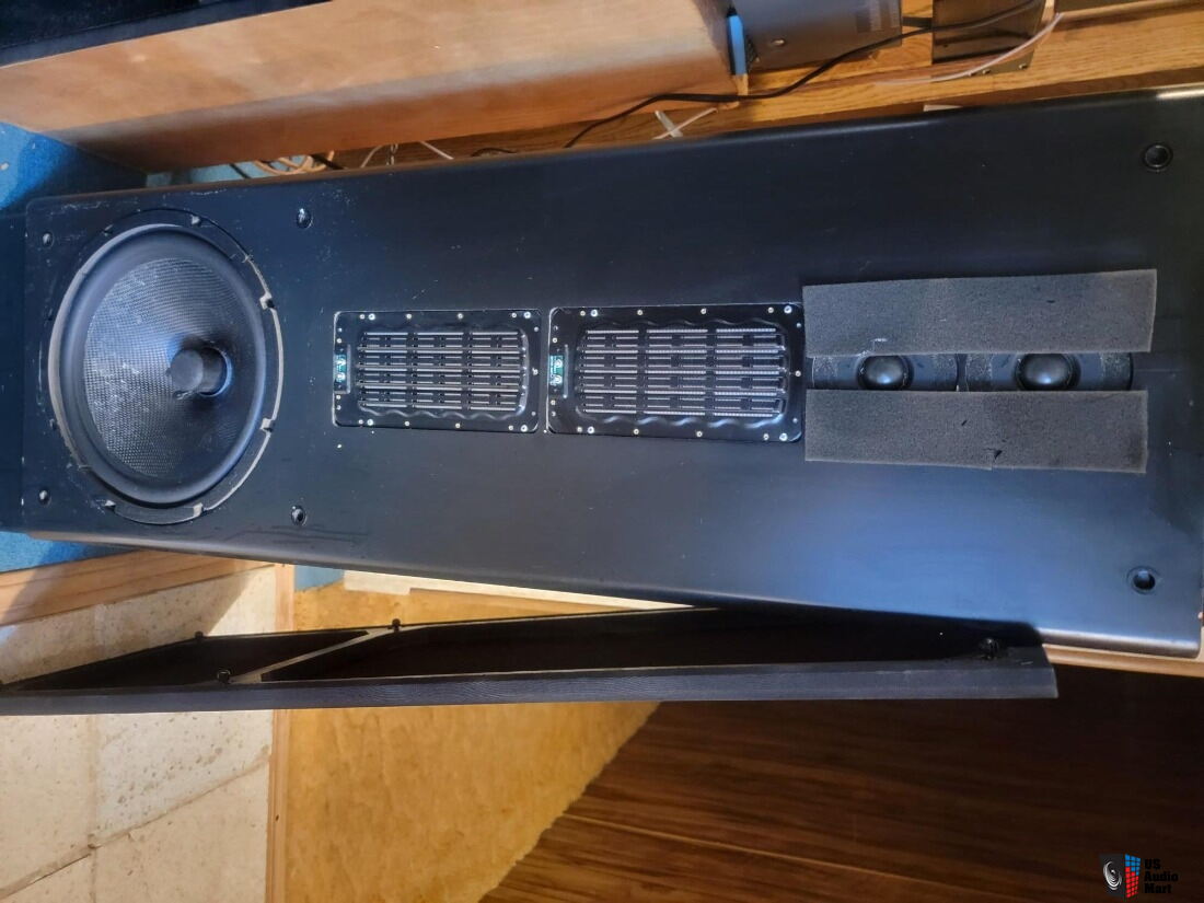 A very nice pair VMPS RM 2 speakers, completely refurbished in past ...