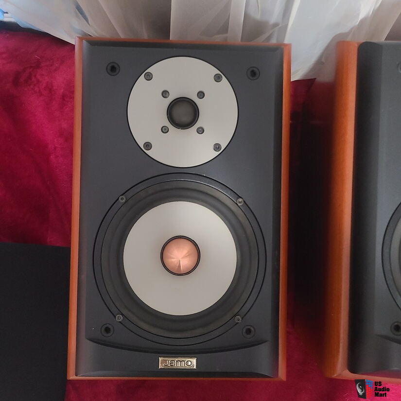 Legendary Jamo Concert 8 speaker pair Photo #5184774 - US Audio Mart