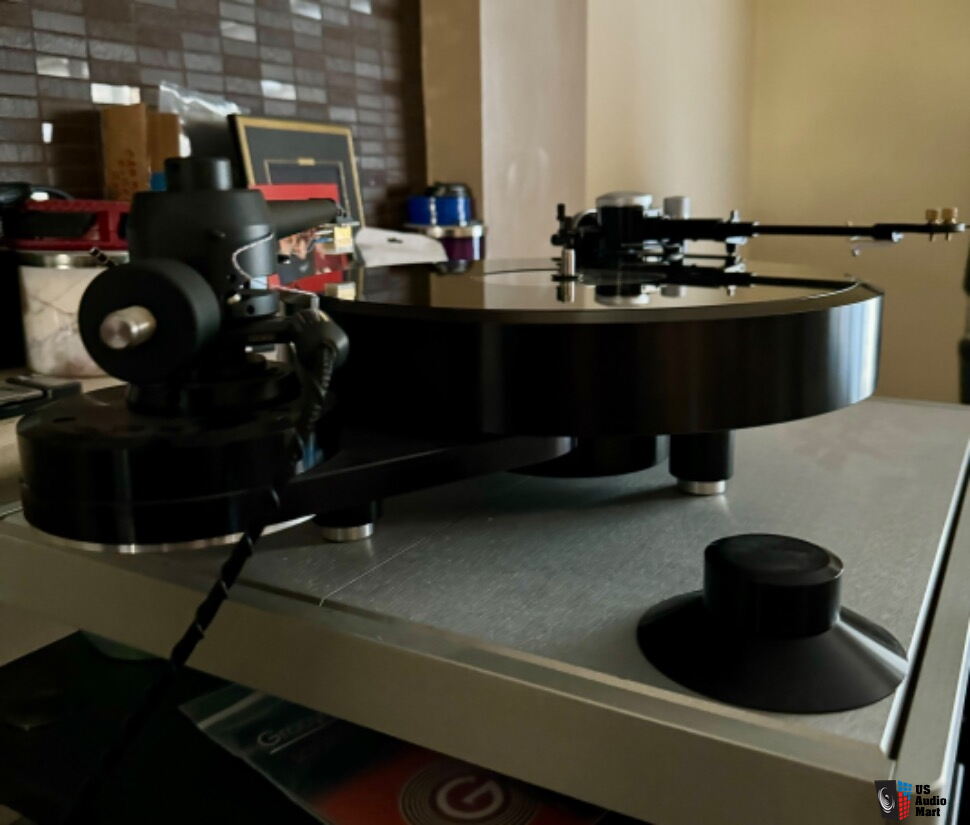 Brinkmann Bardo Custom Factory Build To Accommodate 2 Tonearms
