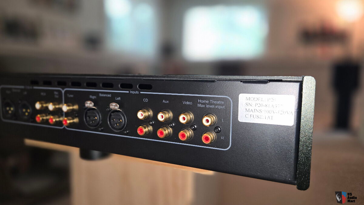 Hegel P20 Preamplifier-Black Photo #5189323 - US Audio Mart