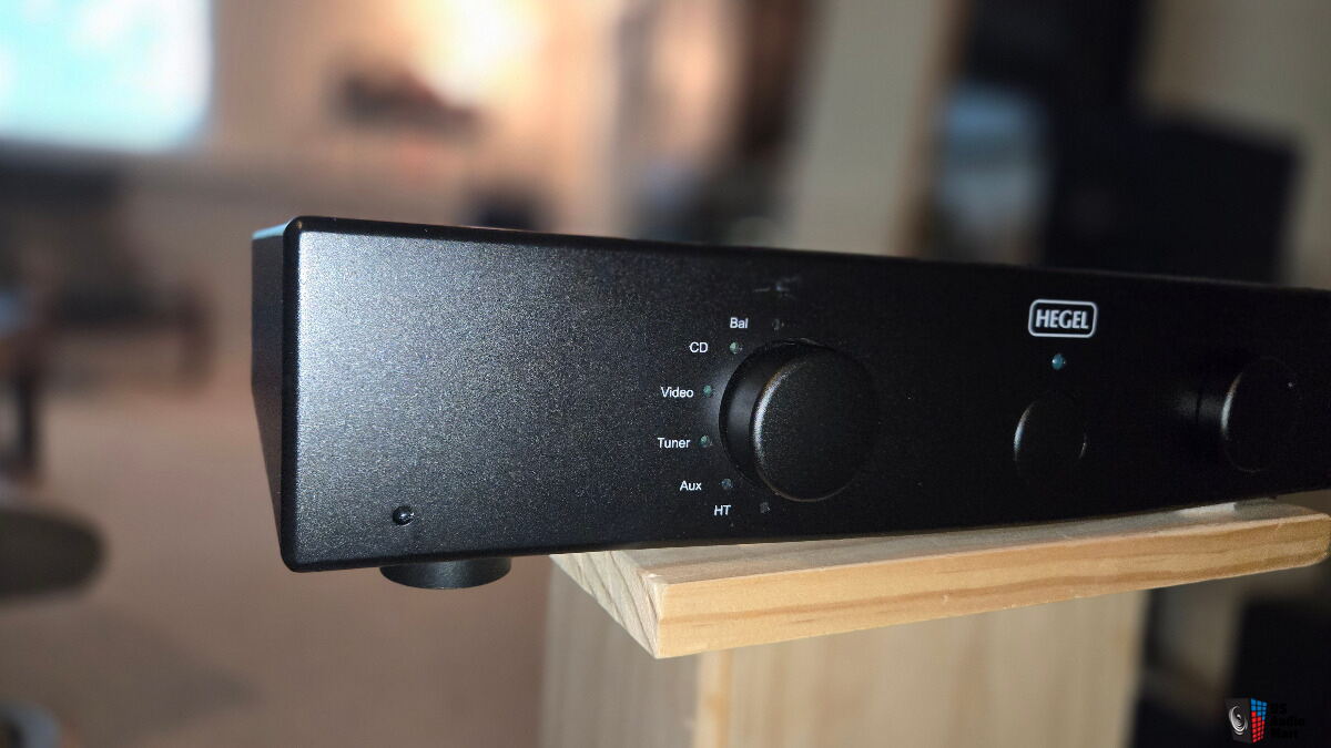 Hegel P20 Preamplifier-Black Photo #5189326 - US Audio Mart