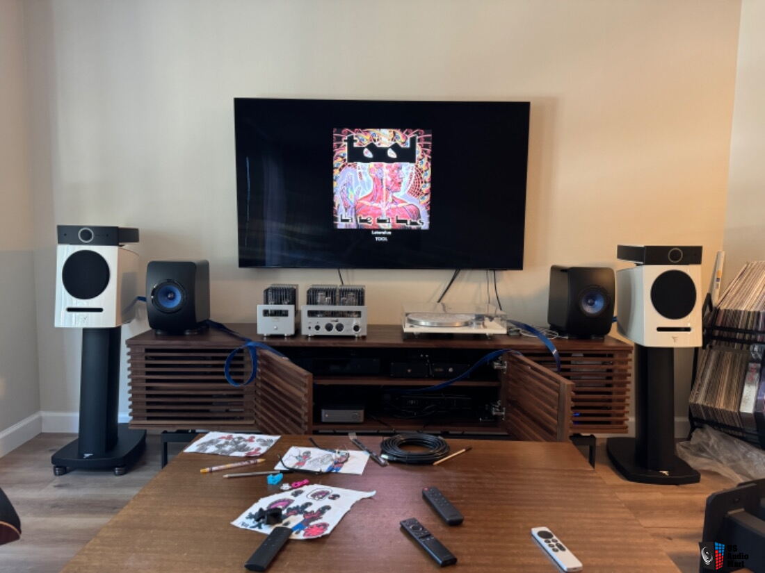 Focal Diablo Utopia Colour Evo White Carrara Photo #5197691 - US Audio Mart
