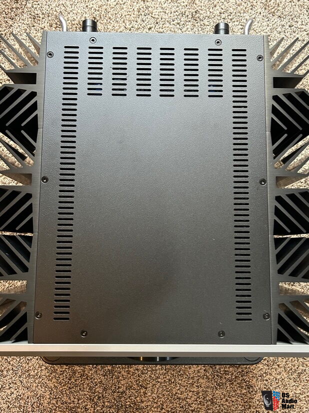 Pass Labs xa60.8's