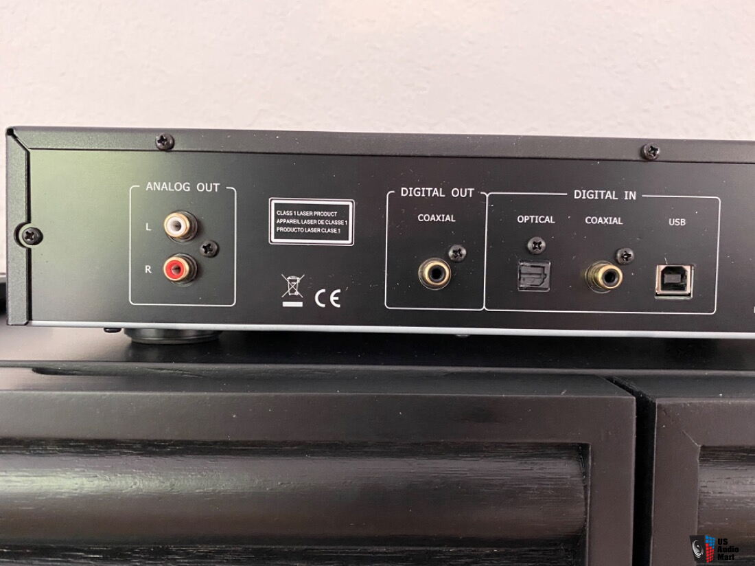 Music Hall CD Player C-DAC 15.3 - like new! Photo #5199195 - US Audio Mart