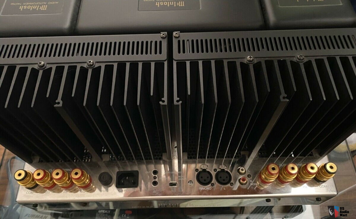 Mcintosh MC252 Power Amp, Smallest footprint for tight spaces Photo ...