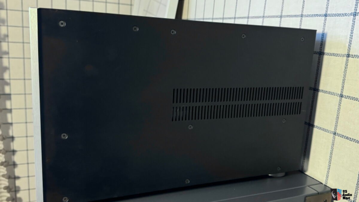 Deal of Decade: Audionet Max Mono Amps With Stands and Townshend Pucks ...