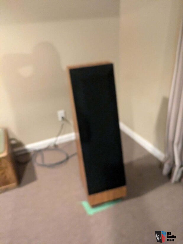 Thiel CS 2 2 walnut speakers