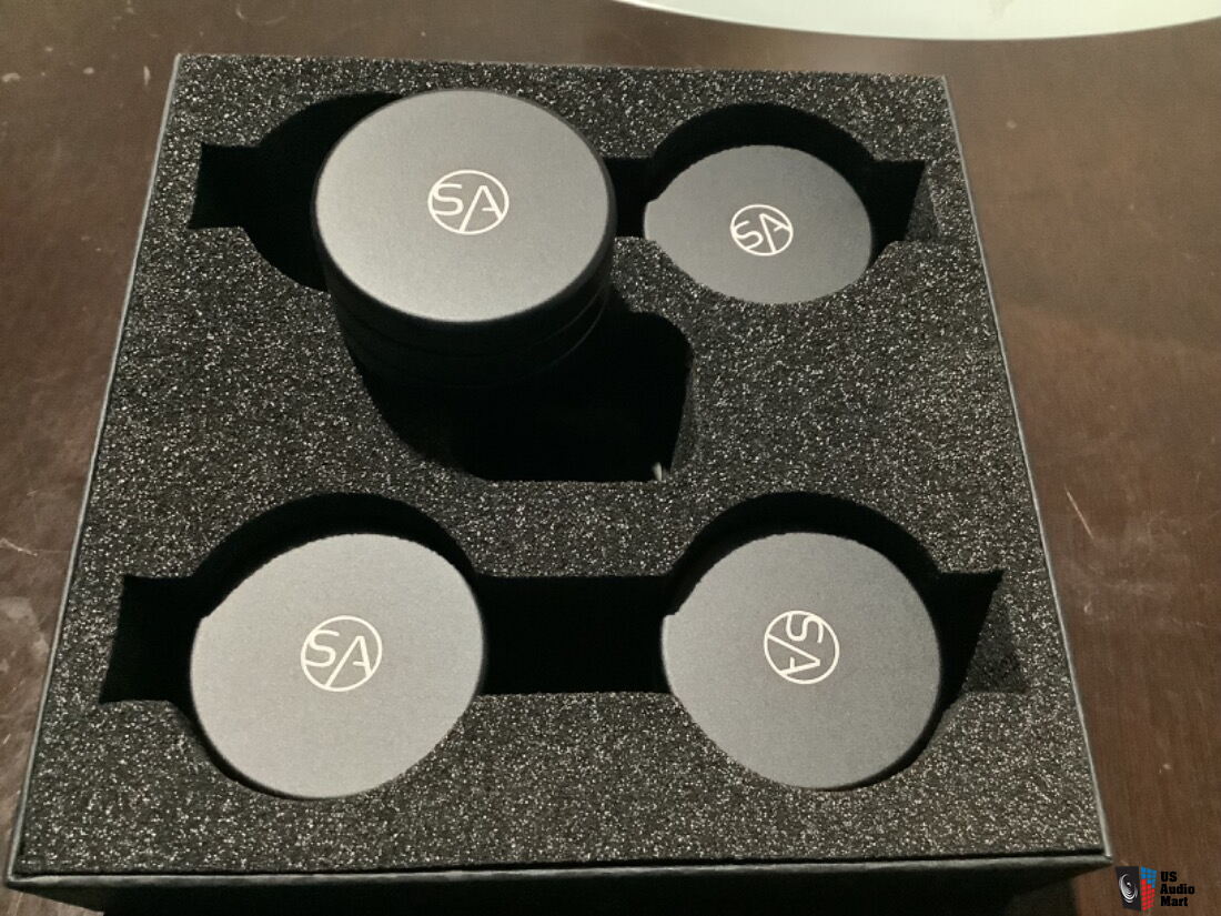 Stack Audio Fantastic Auva's EQ Equipment Isolators Photo #5205421 ...