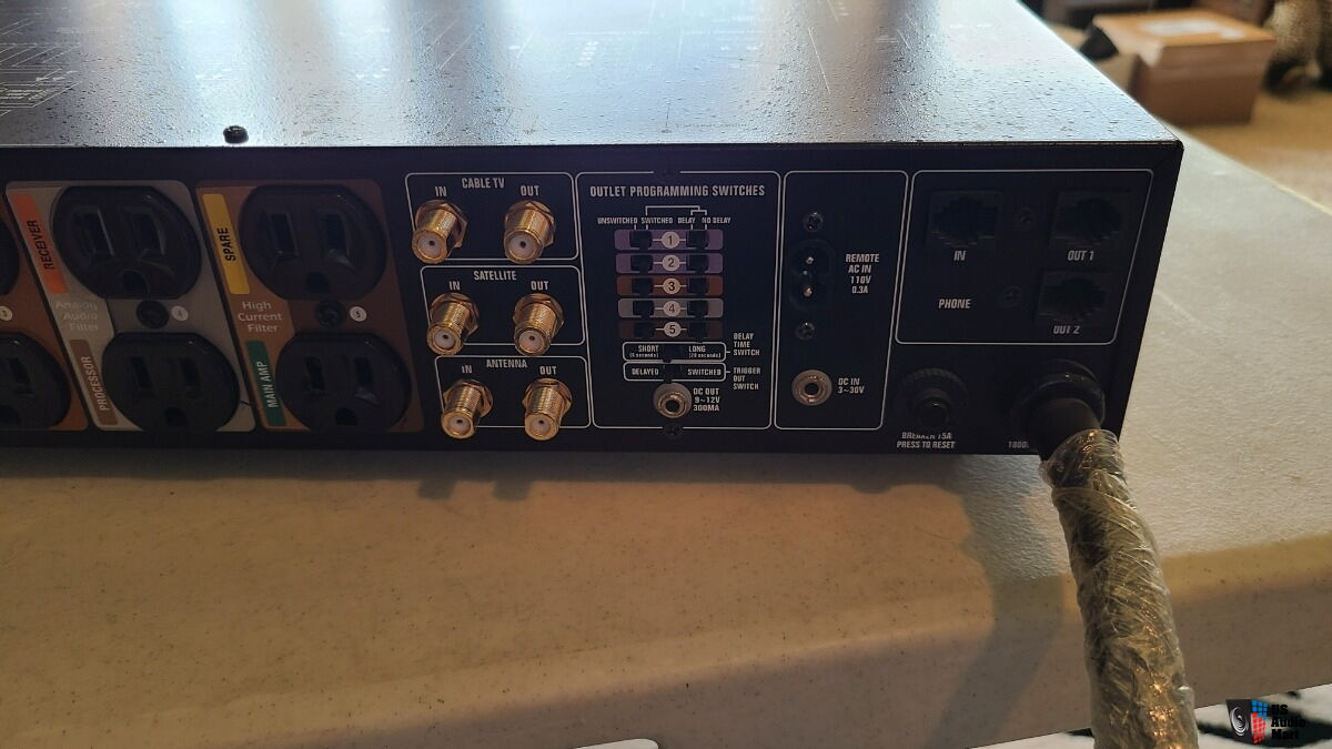 MONSTER POWER HTS5100 mkii Signature Edition power center MINT Photo ...