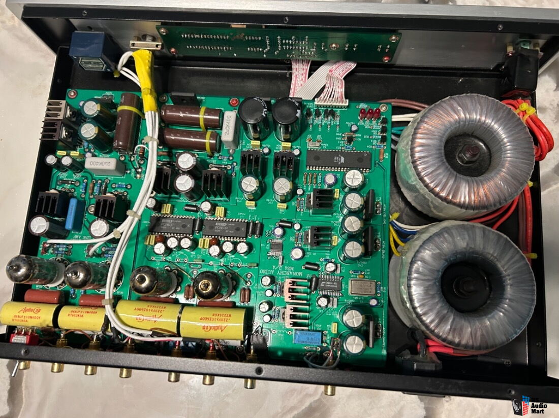 Monarchy Audio M24 DAC/preamp Photo #5212952 - US Audio Mart