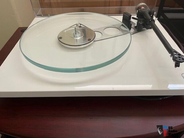 Rega Planar P3 white turntable w/ Sumiko Blackbird cartridge plus ...