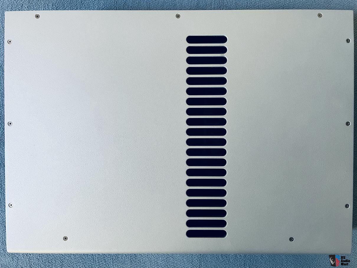 PS Audio Stellar PowerPlant 3 (P3) AC Regenerator Photo #5216940 - US ...