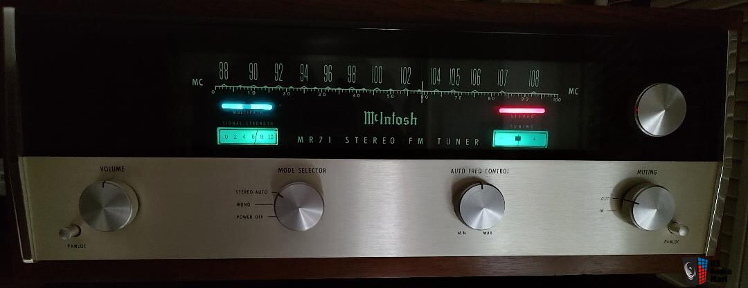 McIntosh MR 71 FM Tuner with McIntosh "slant leg" Cabinet Photo ...