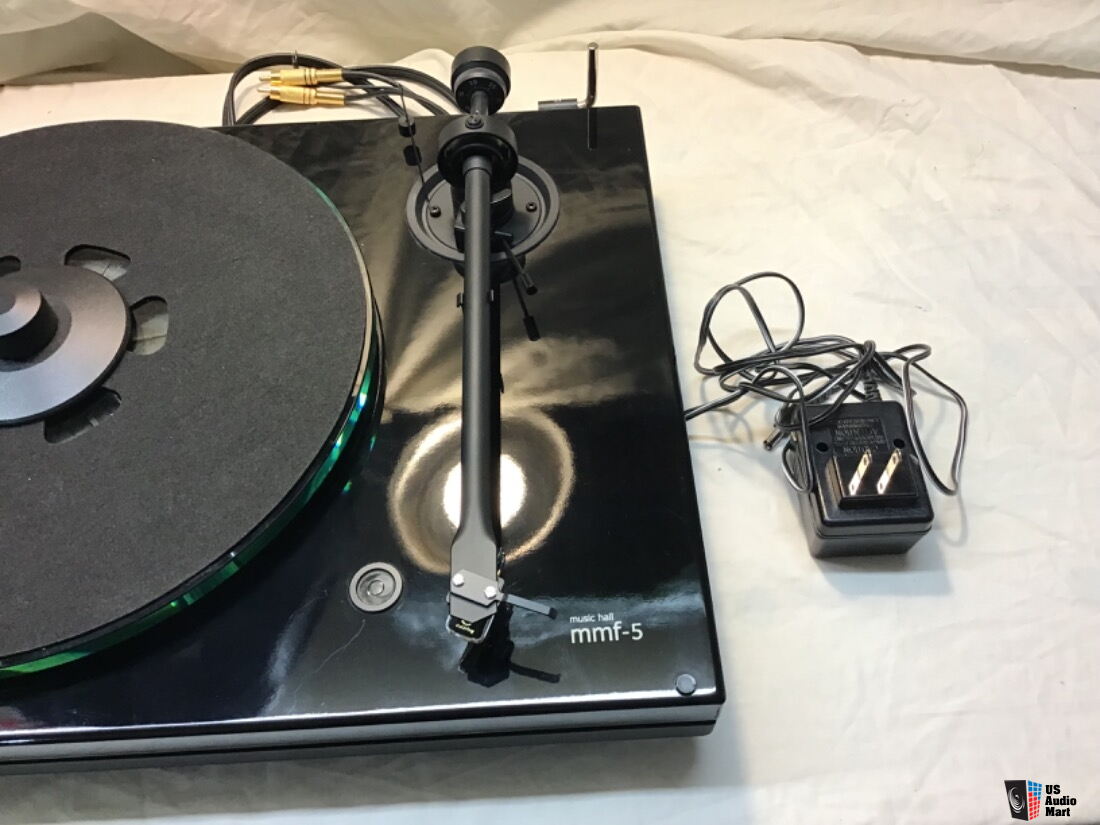 Music Hall MMF 5 turntable w Goldring 1022GX cartridge Photo #5219542 ...
