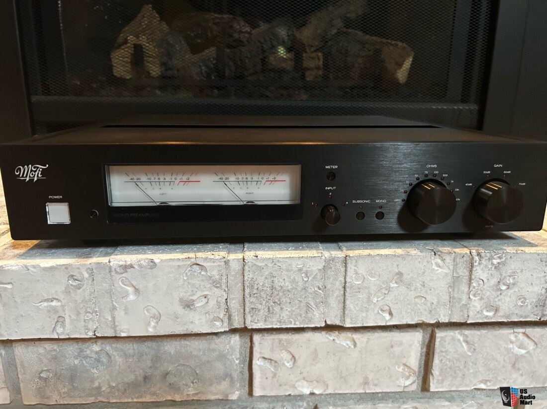 MoFi Master Phono - Exceptional Phono Pre-amp Photo #5220037 - US Audio ...