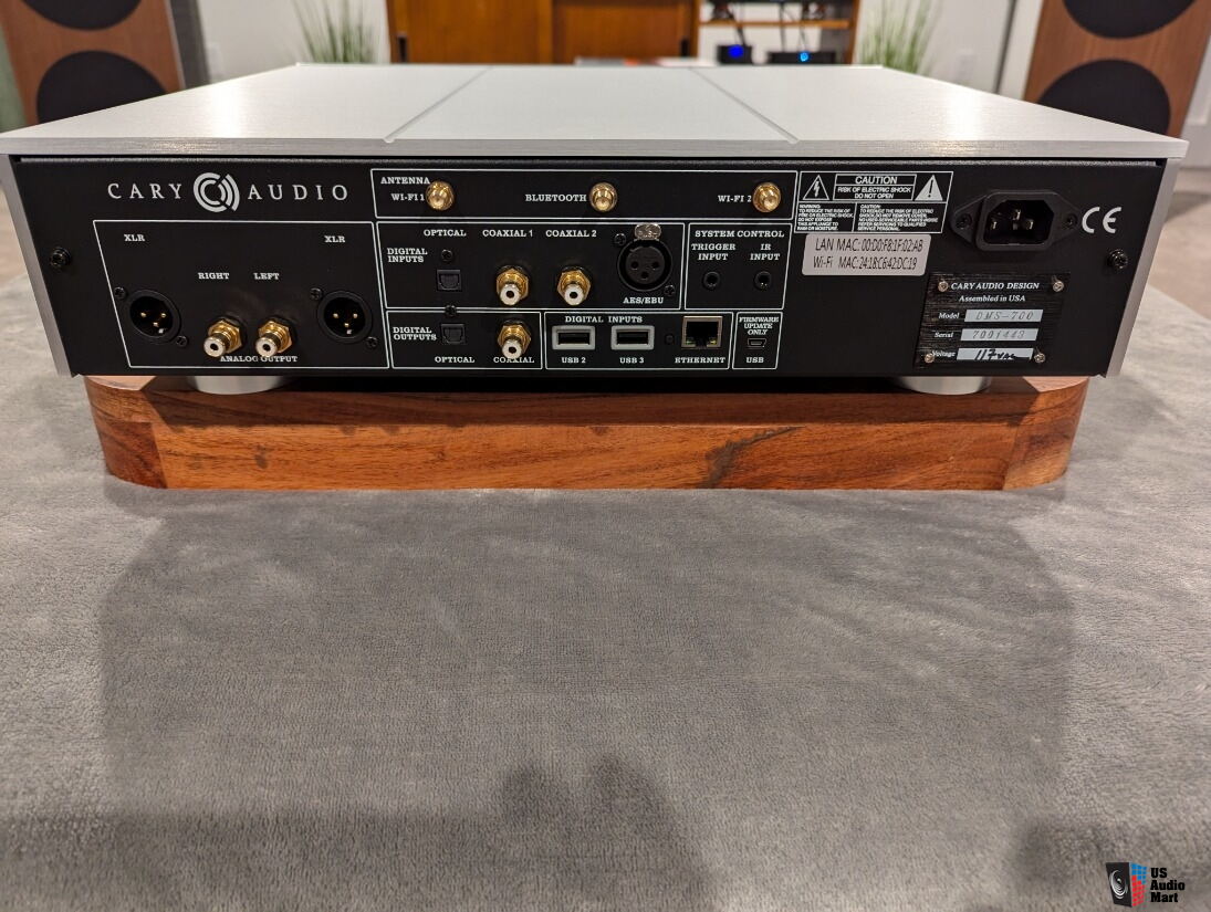 Cary Audio DMS-700 Streamer/DAC Brushed Silver >>> FLASH SALE