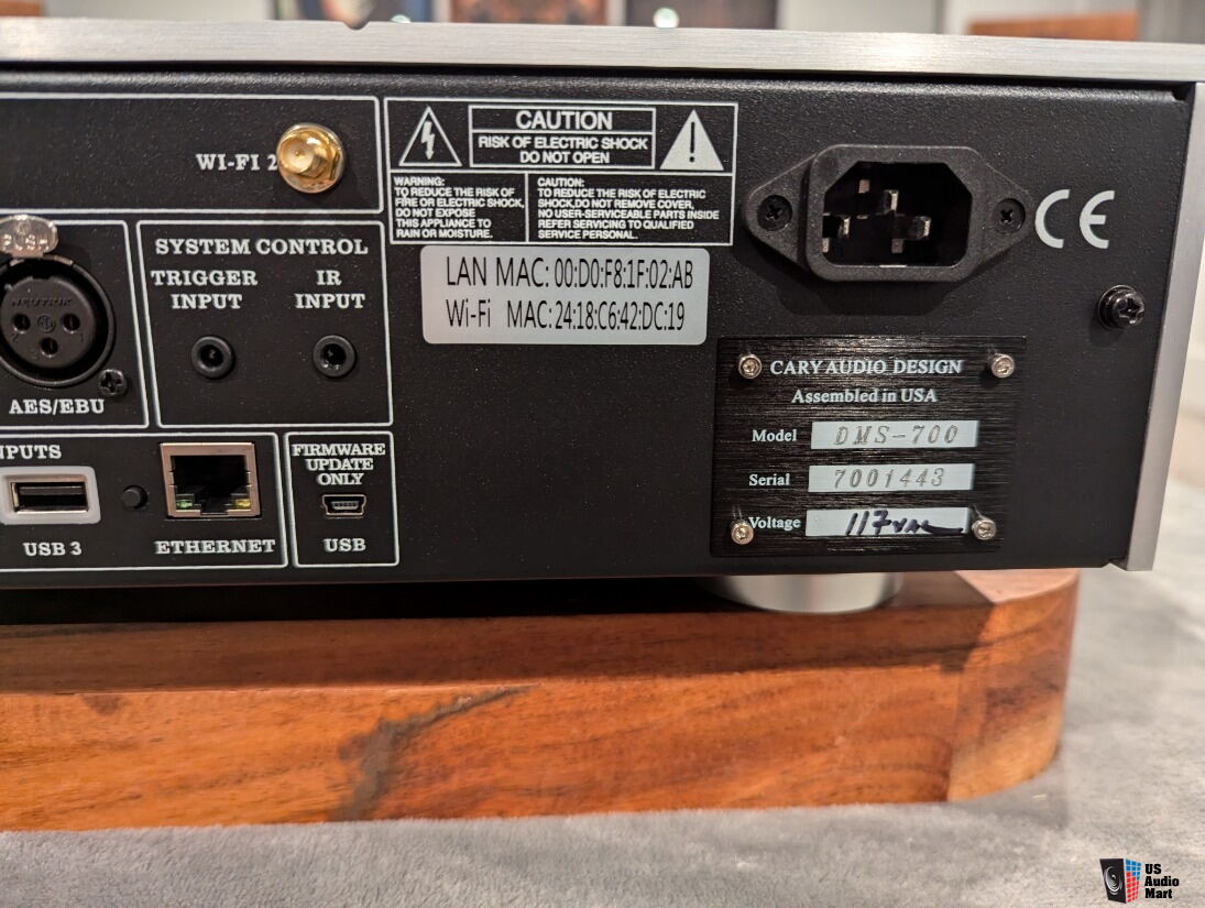 Cary Audio DMS-700 Streamer/DAC Brushed Silver >>> FLASH SALE