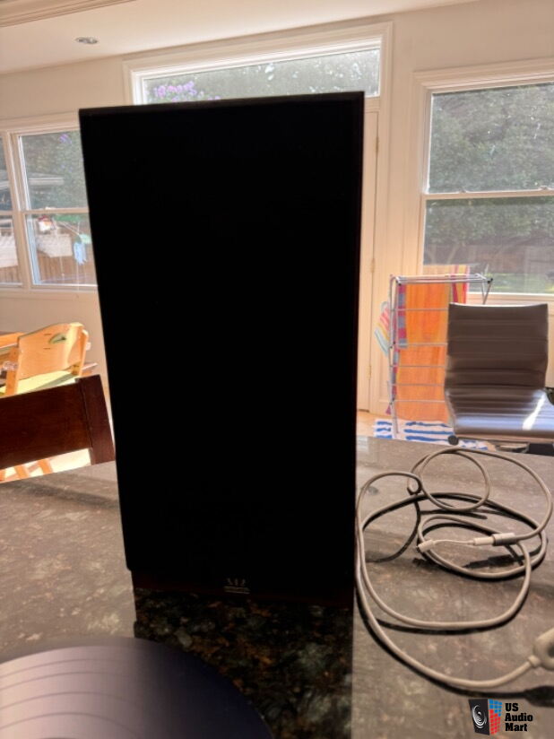 Studio Monitor 10 Speakers