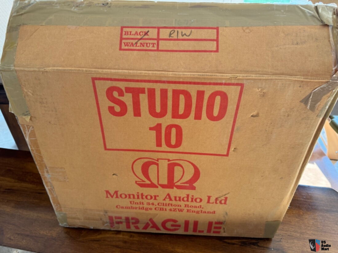 Studio Monitor 10 Speakers