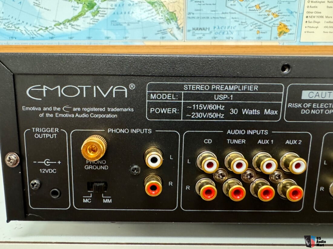 Emotiva USP-1 stereo preamplifier with MM/MC phono stage - surprisingly ...