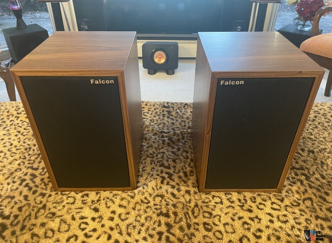 Falcon Acoustics Gold Badge Q7 monitors - like LS3/5a Photo #5229663 ...