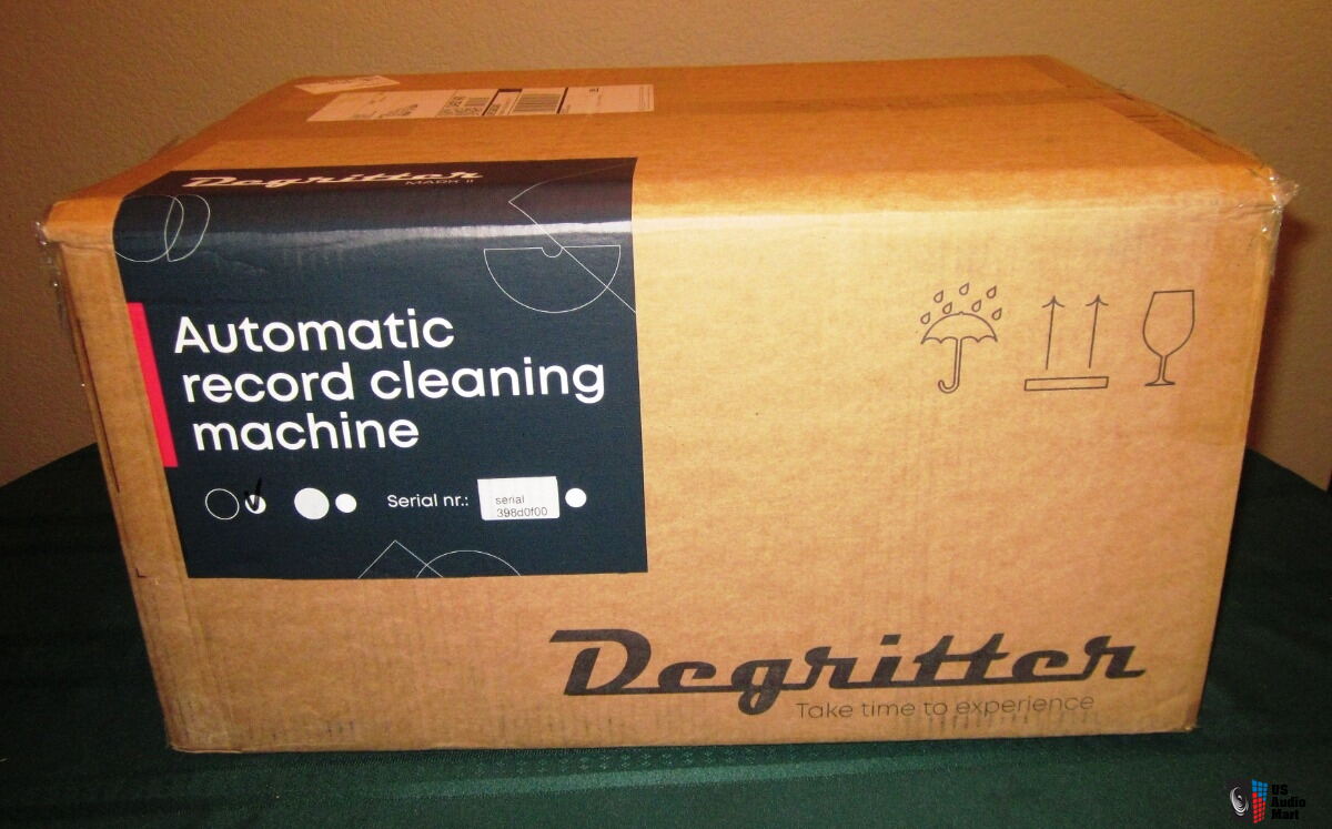 Degritter Mark II Black Ultrasonic Record Cleaner - Hardly Used Photo ...