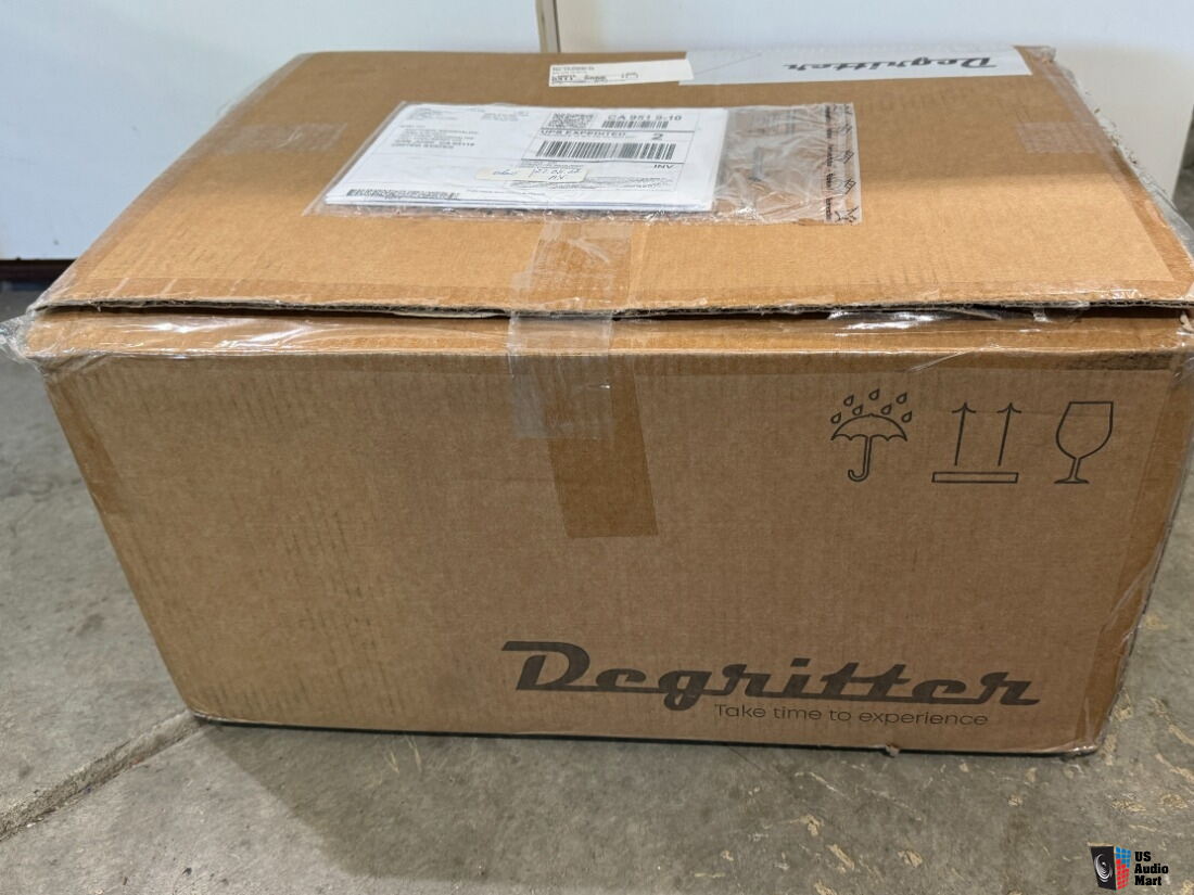 Degritter Mark I Record Cleaning Machine - New in Box (Silver) For Sale ...
