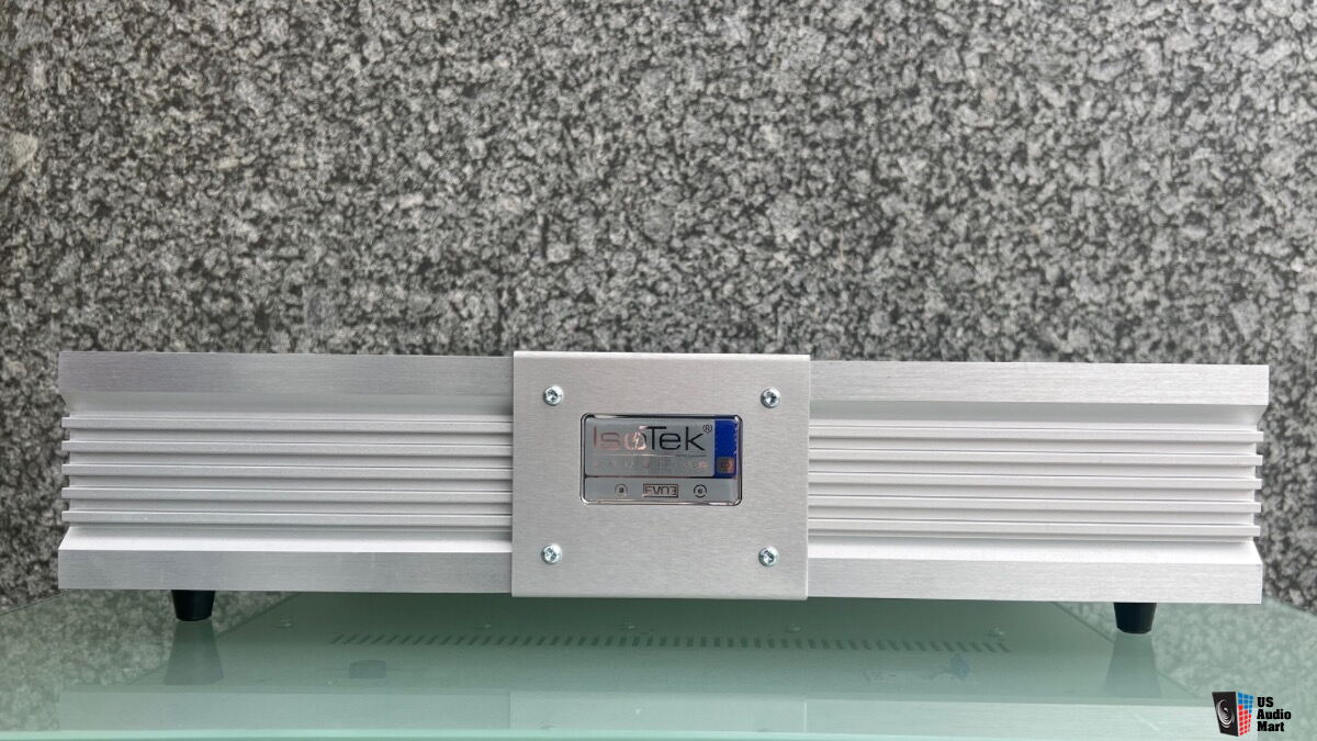 IsoTek EVO3 Aquarius Power Conditioner Silver Dealer Ad - US Audio Mart