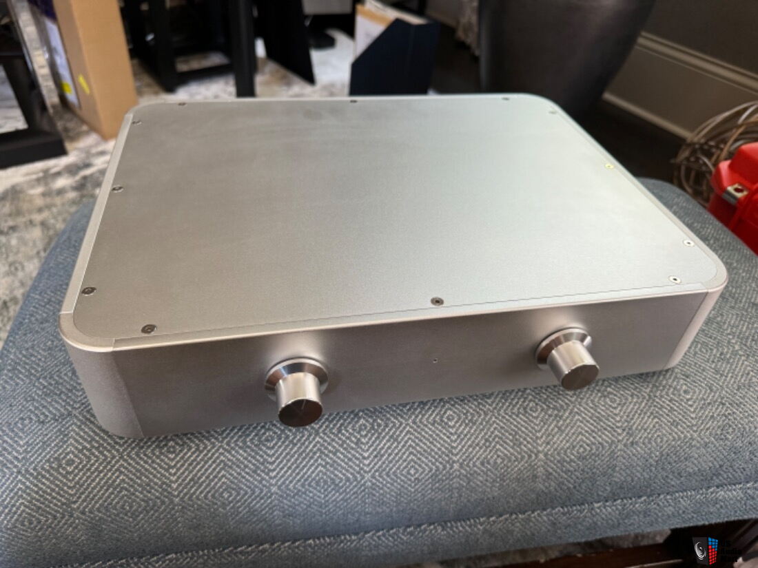 Hand-built switching component to allow SWITCHING between two amps and ...
