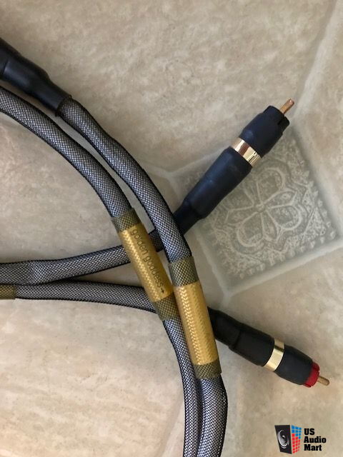 Bybee Golden Cross 1 meter rca cables