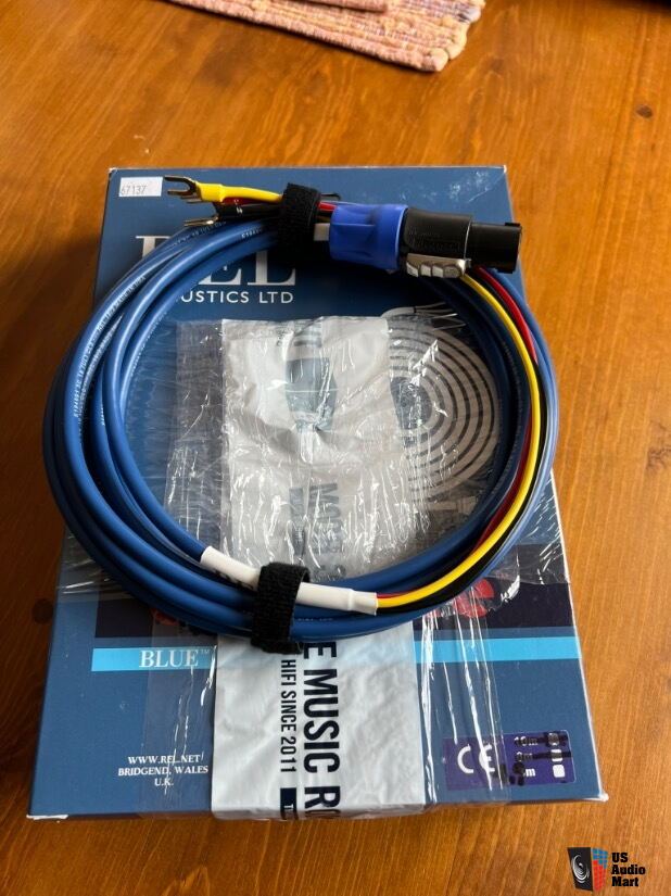 REL Bassline Blue Subwoofer Connection Cable 3.8M Photo #5246632 - US ...