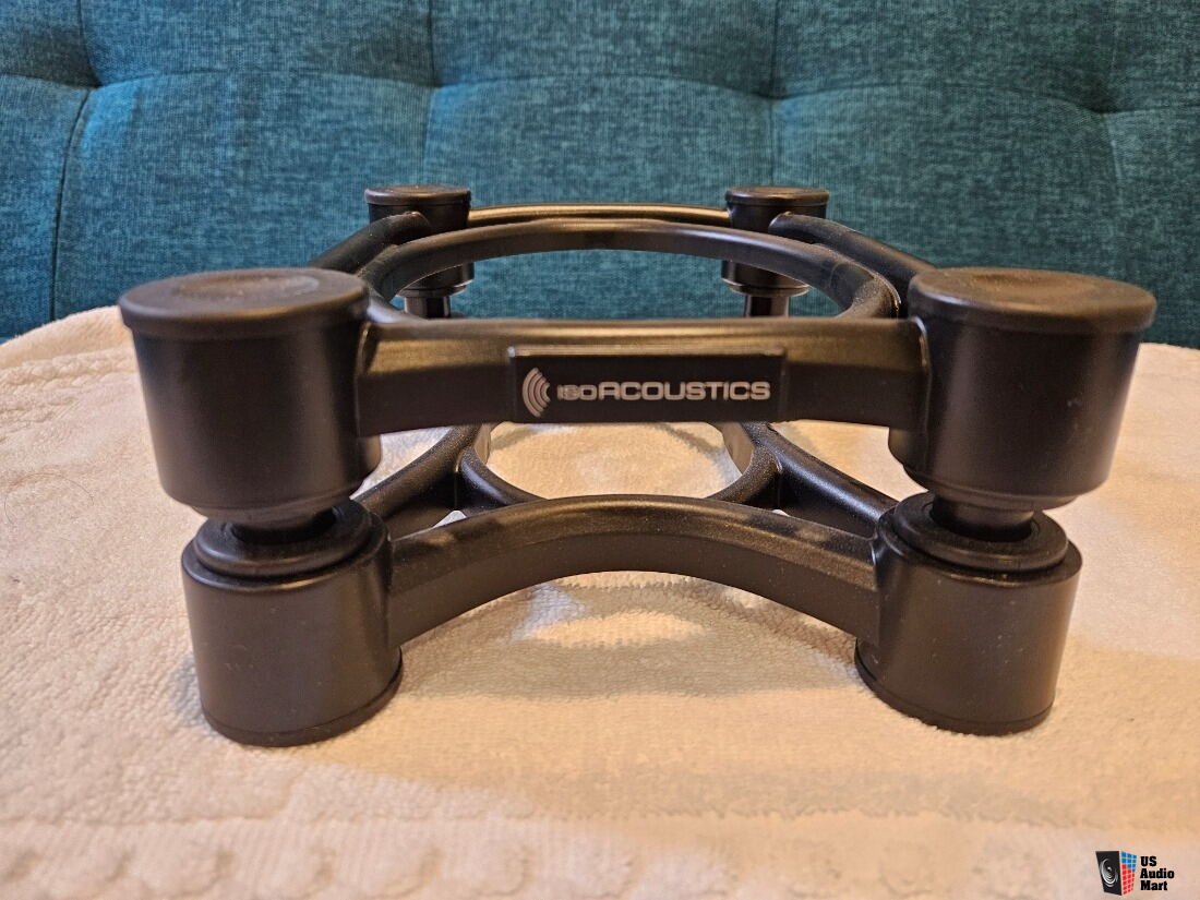 IsoAcoustics ISO-200 SUB Subwoofer Isolation Stand PACKAGE OPTION Photo ...