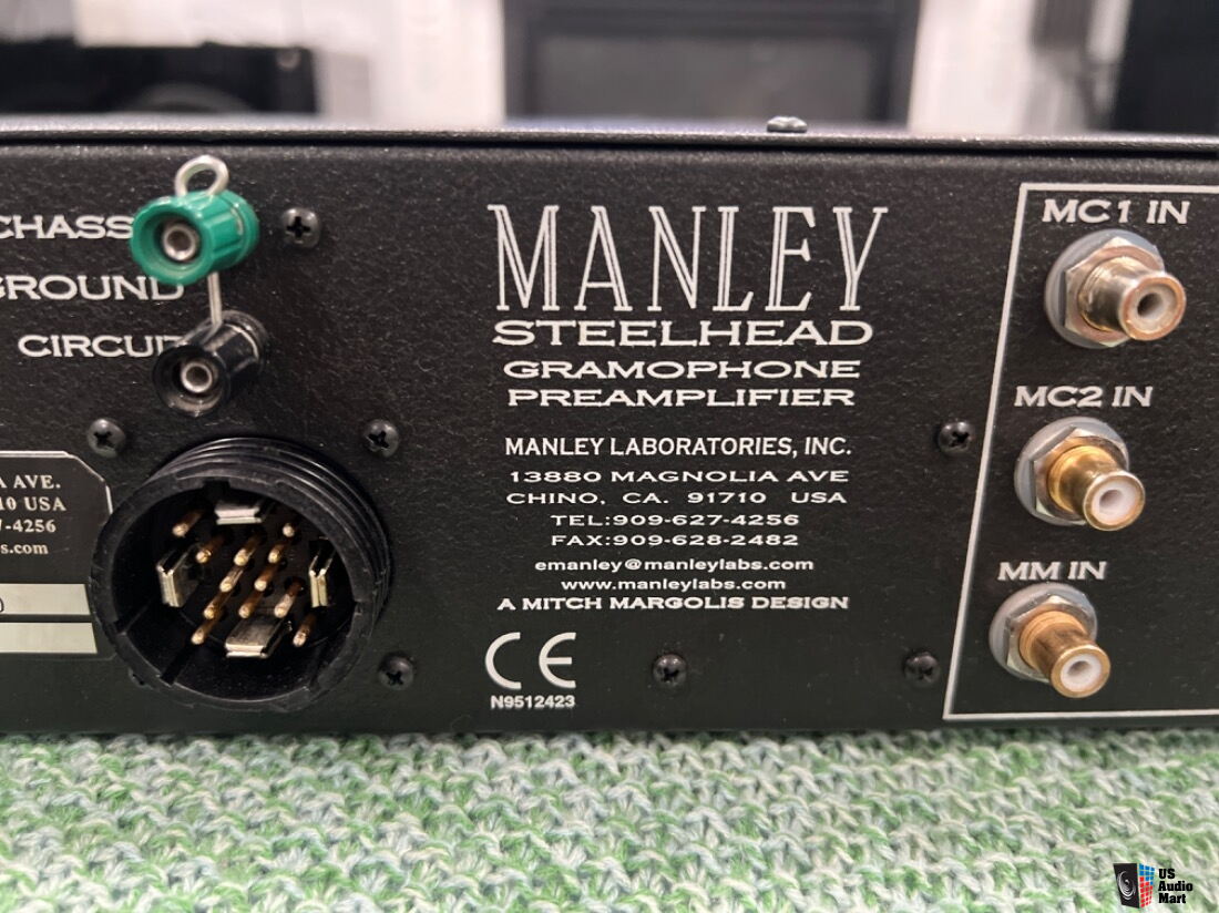 Manley Steelhead V2 Phono preamp ( Non remote version) Photo #5261193 ...