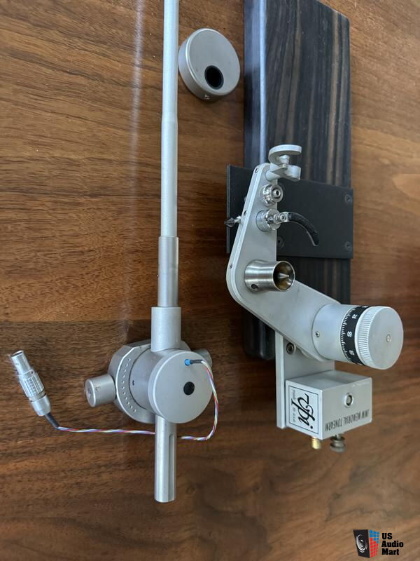 VPI JMW Memorial 12.7" arm with unipivot base + ebony baseboard Photo ...