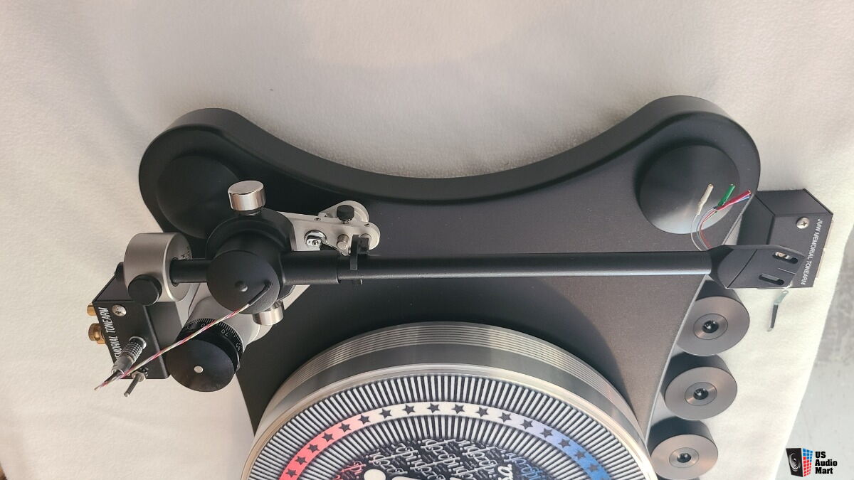 VPI Prime with 3D arm and Prime Isolation feet Photo #5271608 - US ...
